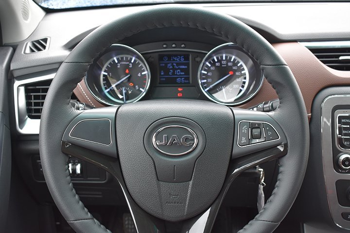 JAC T8: IMAGEN, PRESTACIONES Y EQUIPAMIENTO – Revista Autopista de Panamá